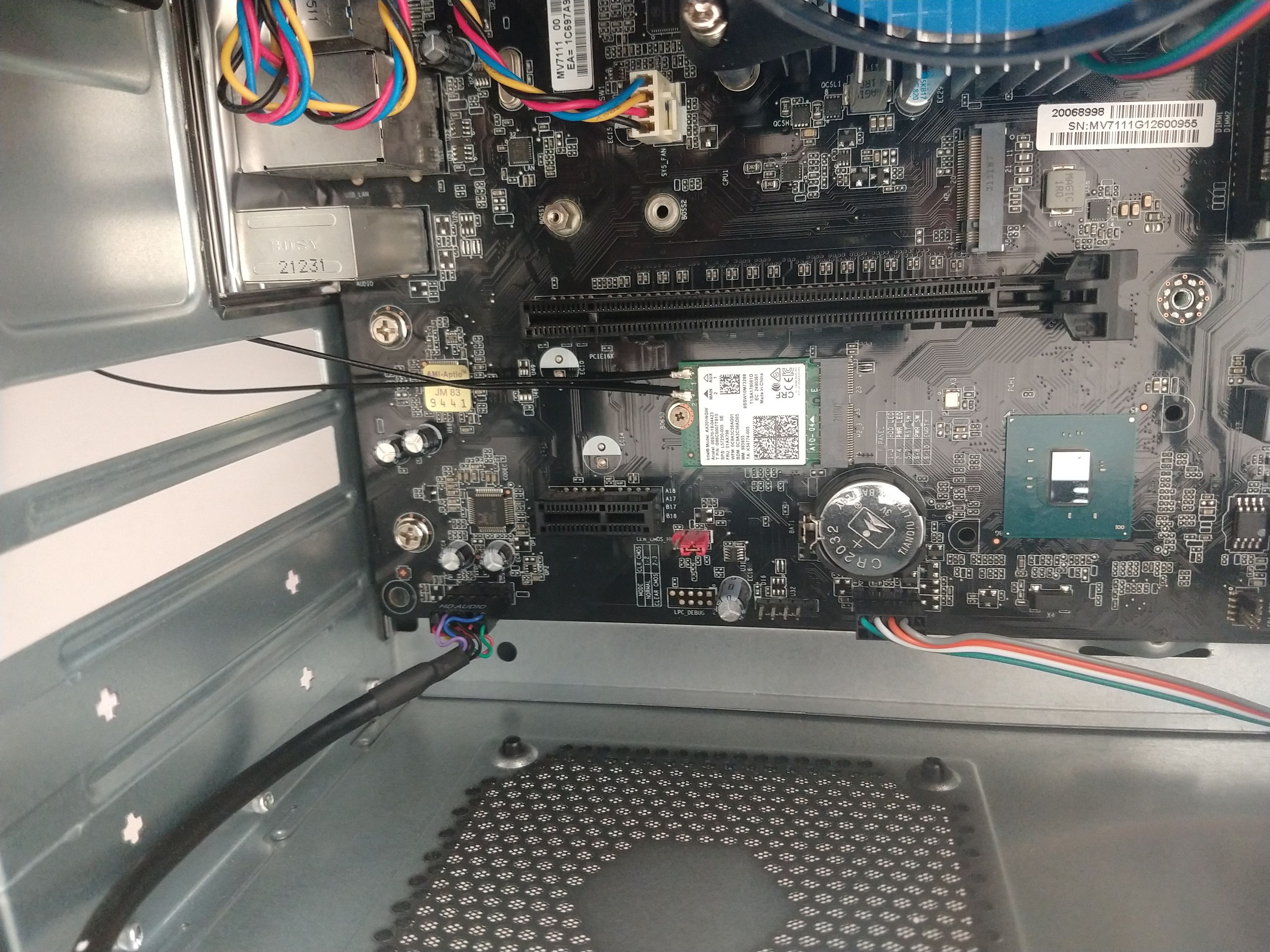 Solved: Medion Akoya MT MD35198 MSN: 1002 4352 and WIFI 6 - MEDION ...