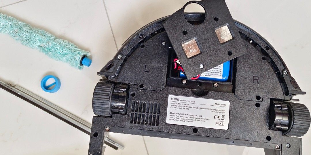 Gelöst: Wischroboter MD 18999 18379 Akku tauschen - MEDION Community