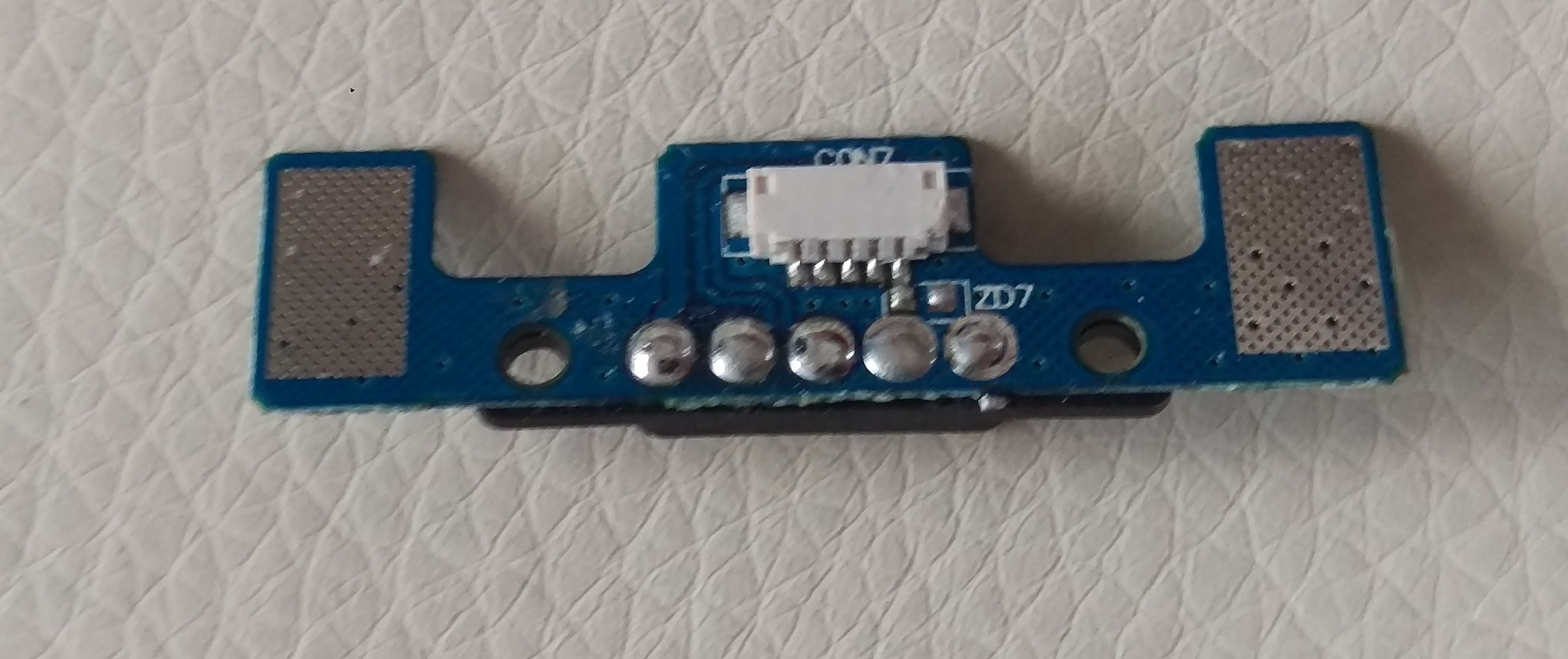 Suche den Pogo Pin Connector von Dock Station - MEDION Community