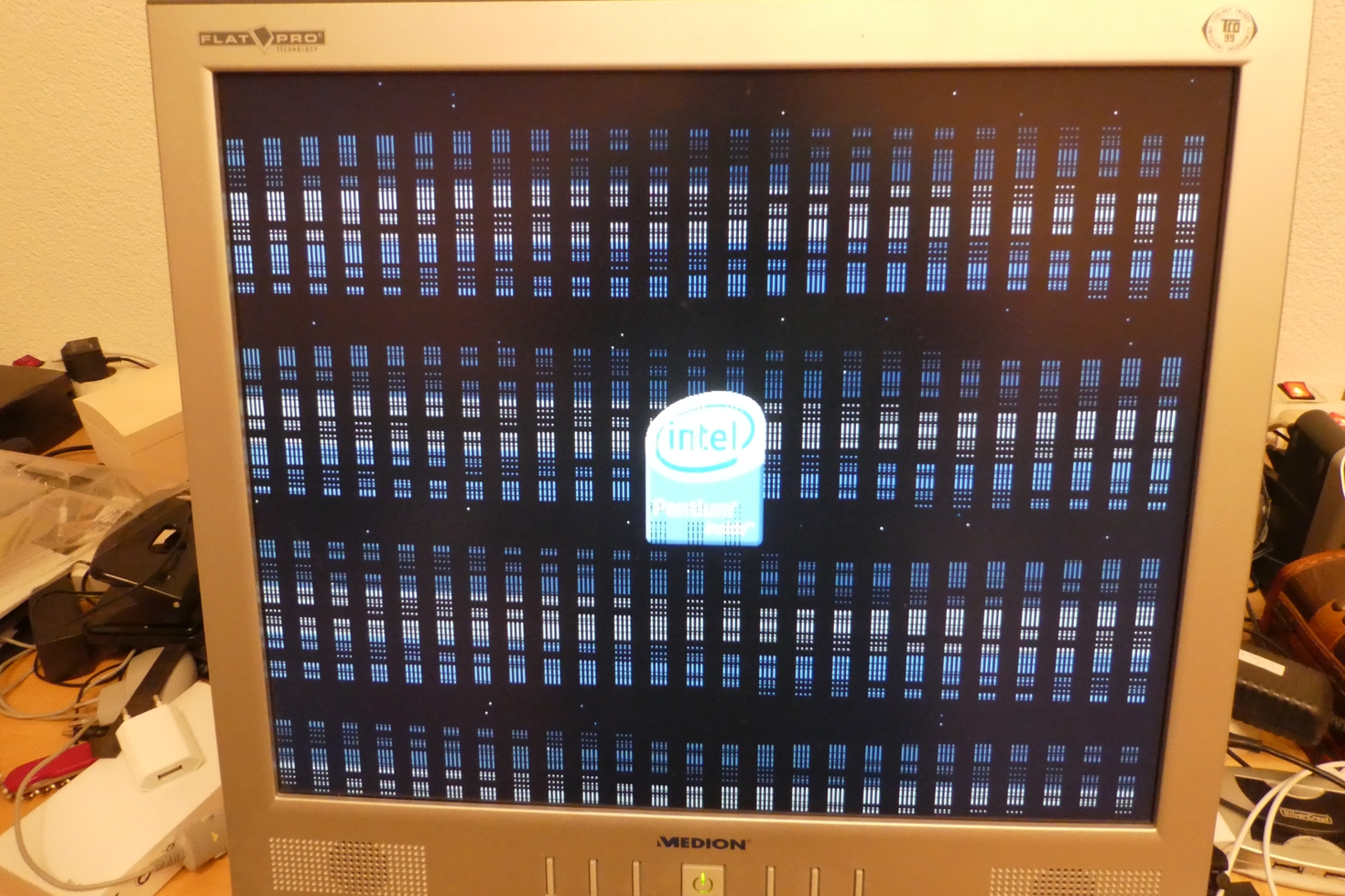 Gelöst: Ersatz für Grafikkarte Nvidia GeForce 6700 XL im M... - MEDION ...